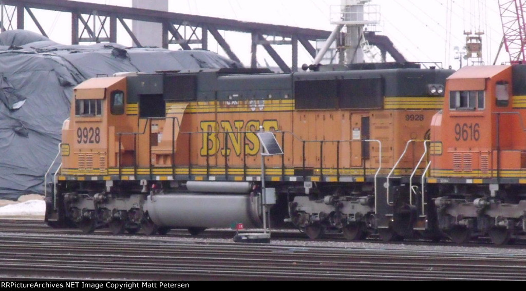 BNSF 9928